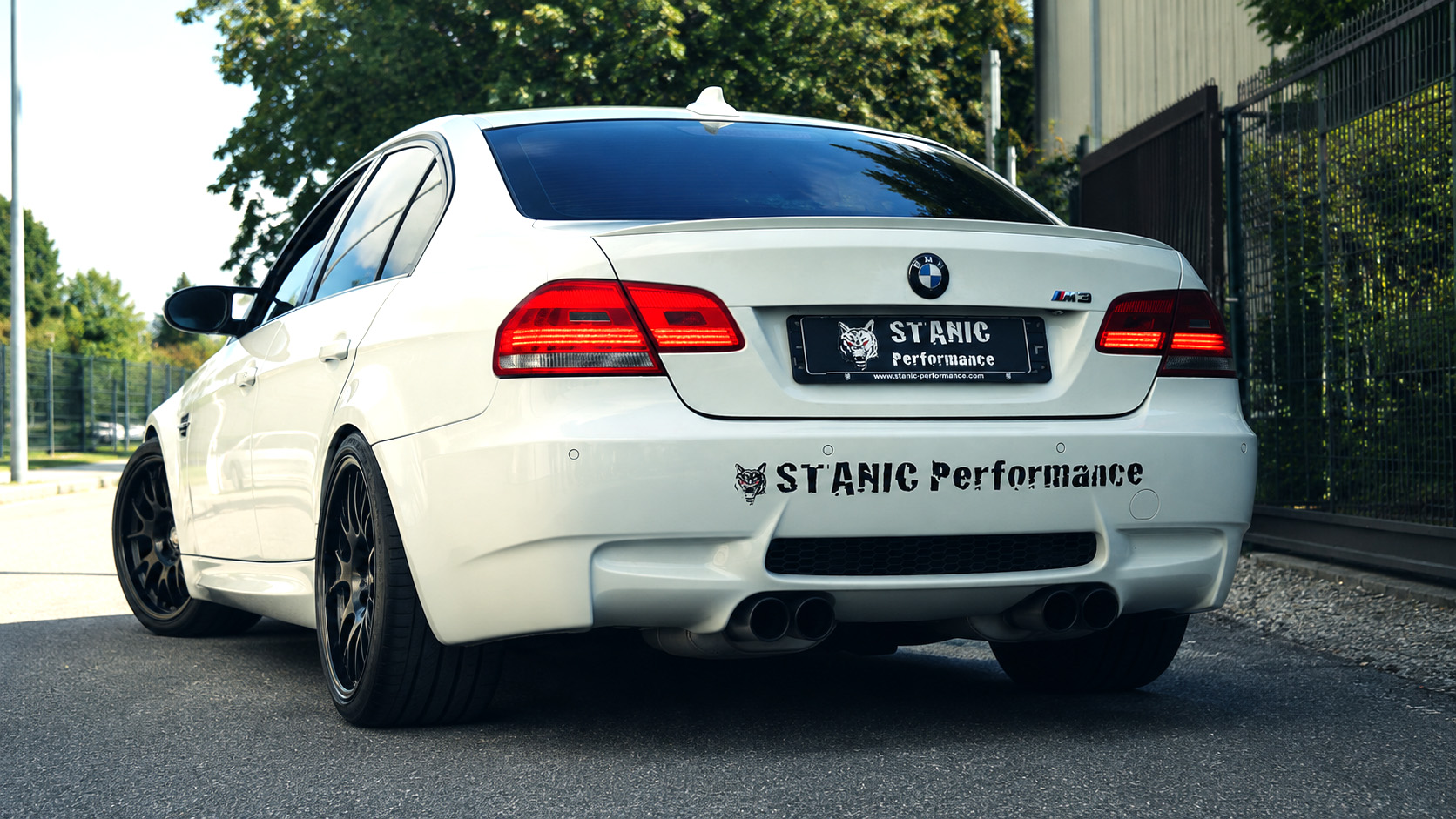 How good does this BMW M3 custom exhaust sound?