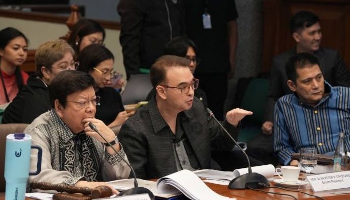 Cayetano-led Blue Ribbon hearing proceeds without Senate secretary ...