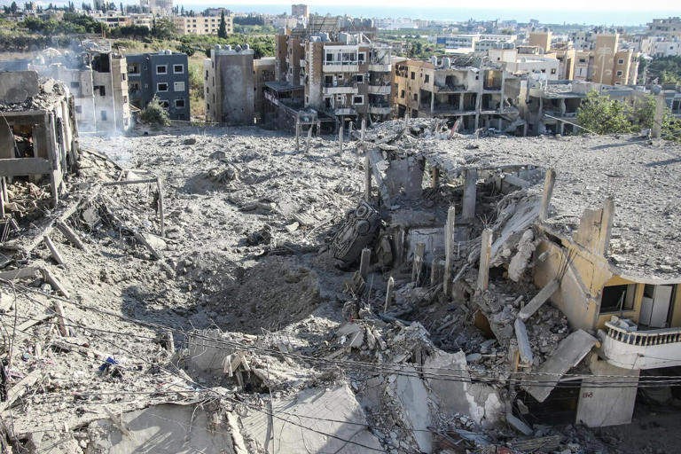 Israel and Lebanon agree to conditional ceasefire after Washington talks