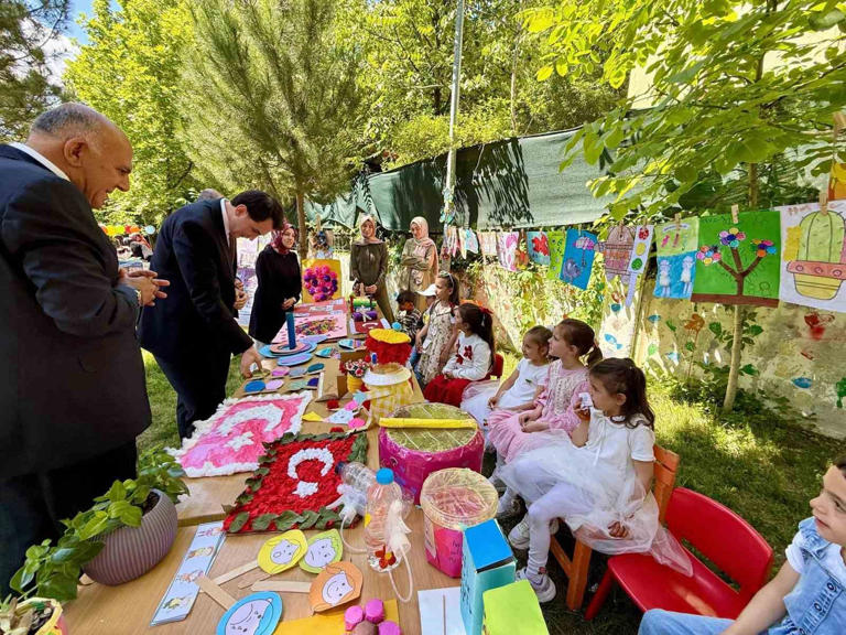 Dereköy Şehit Fatih Seven İlkokulu ve Ortaokulunda eğitim şenliği