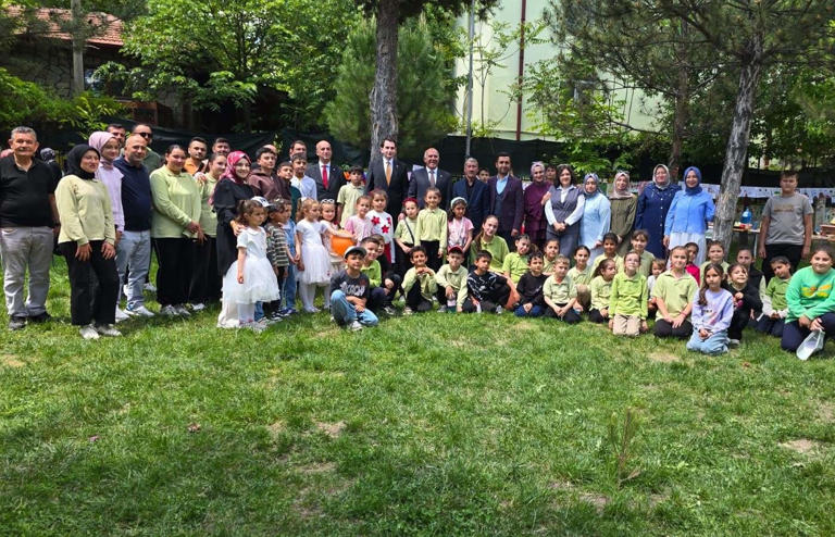 Dereköy Şehit Fatih Seven İlkokulu ve Ortaokulunda eğitim şenliği