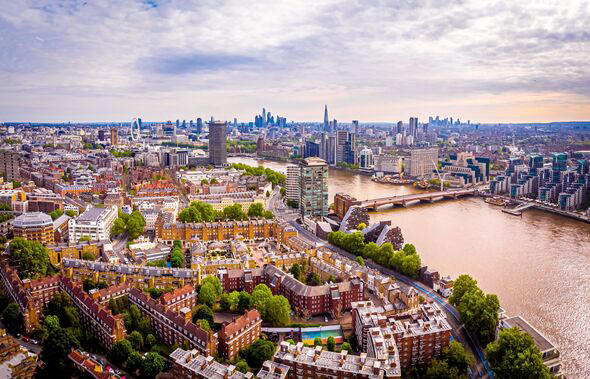 UK fine art company collapses into administration - in business since 1976