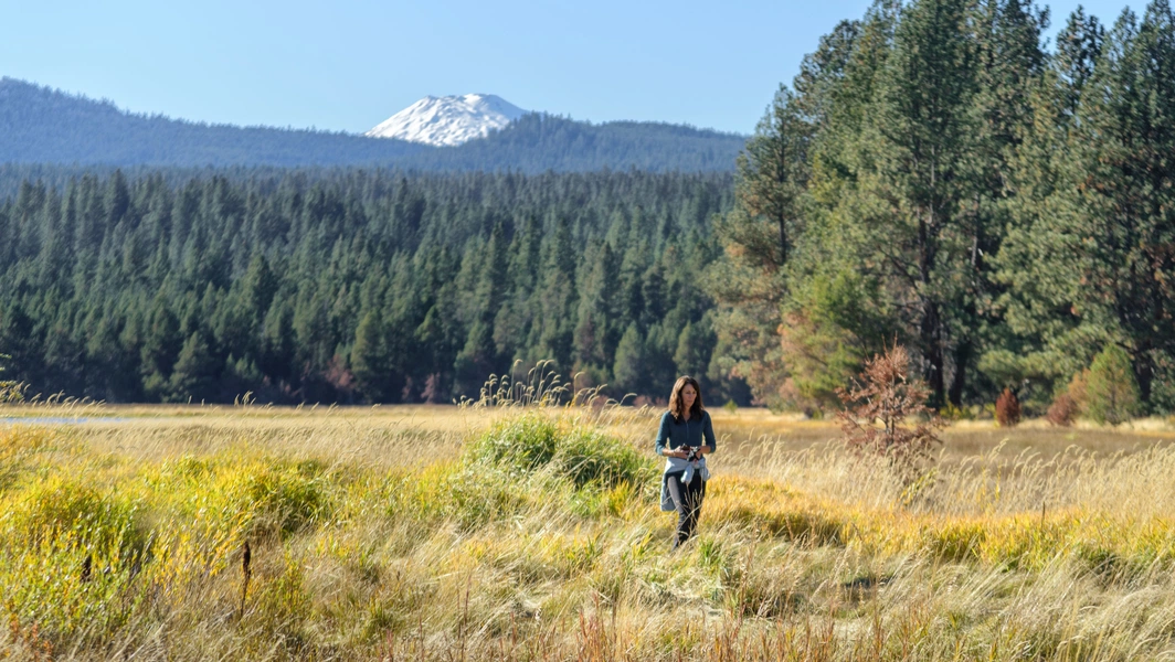 Exploring Oregon's natural bridge and disappearing river