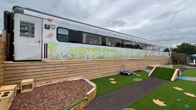 Railway carriage classrooms inspire pupils