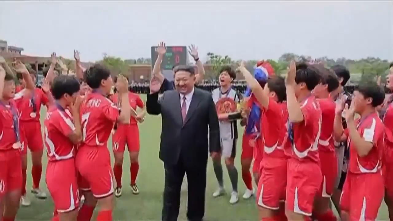 North Korean leader Kim Jong Un honours newly-crowned Asian champion ...