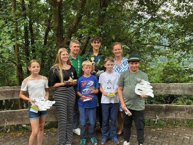 638 Schüsse bis zum Sieg: Ruben Grüber holt Probevogel beim Kinderschießen