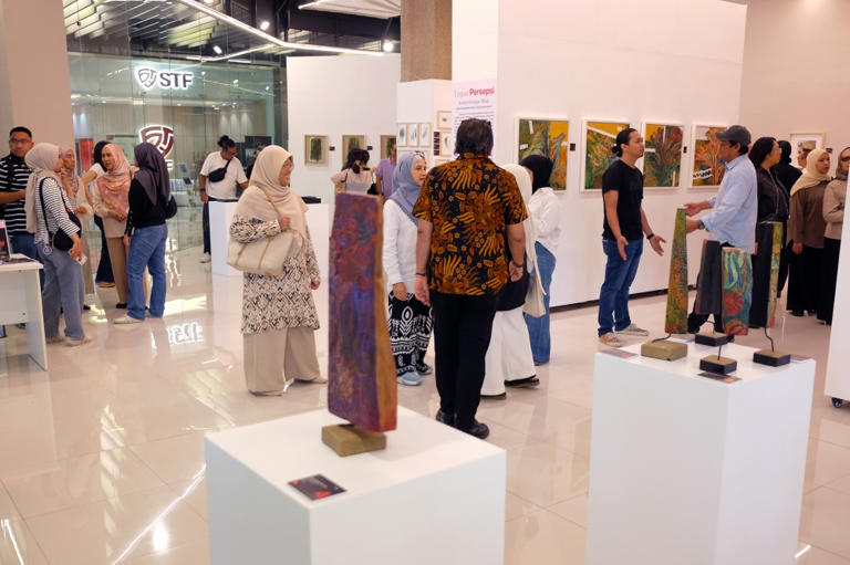 What should art mean? Follow four artists’ 37-year journey through ...