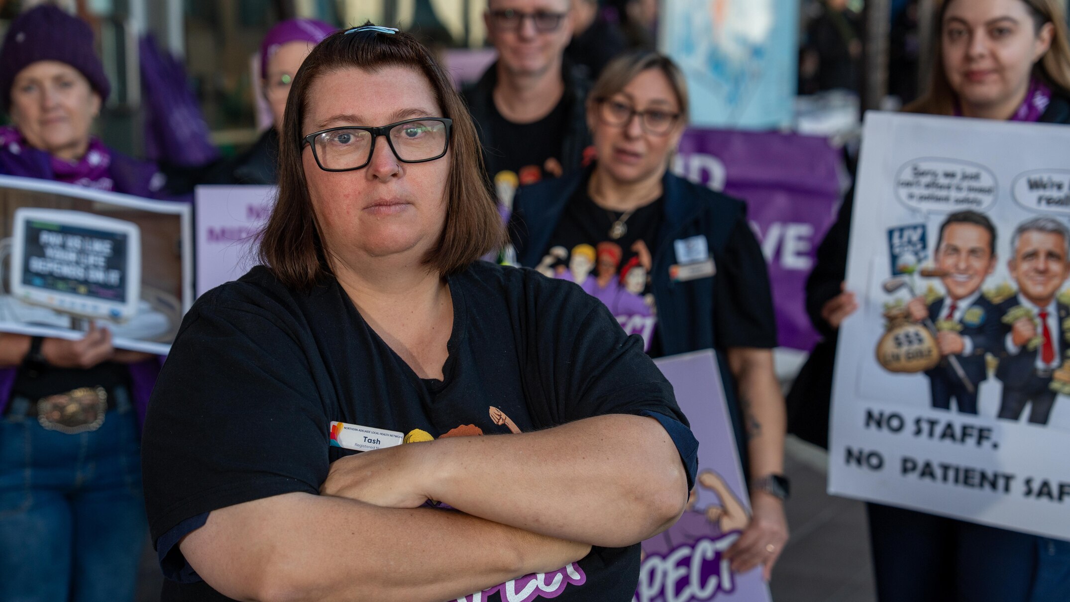Lyell McEwin Hospital nurses walk off job for 24 hours amid pay dispute