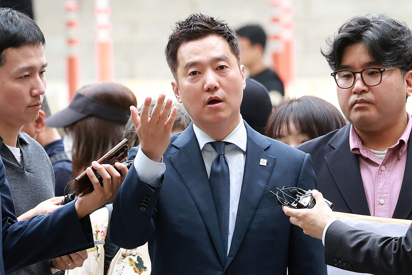 Hoverlab operator handed to prosecutors over claims against Kim Soo-hyun
