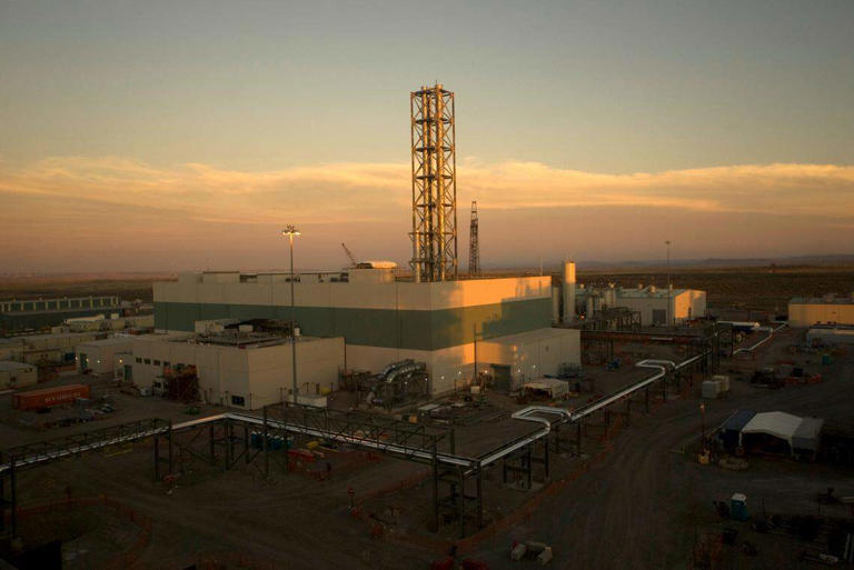 Feds say they have way to clean up nuclear waste site faster. WA is ...
