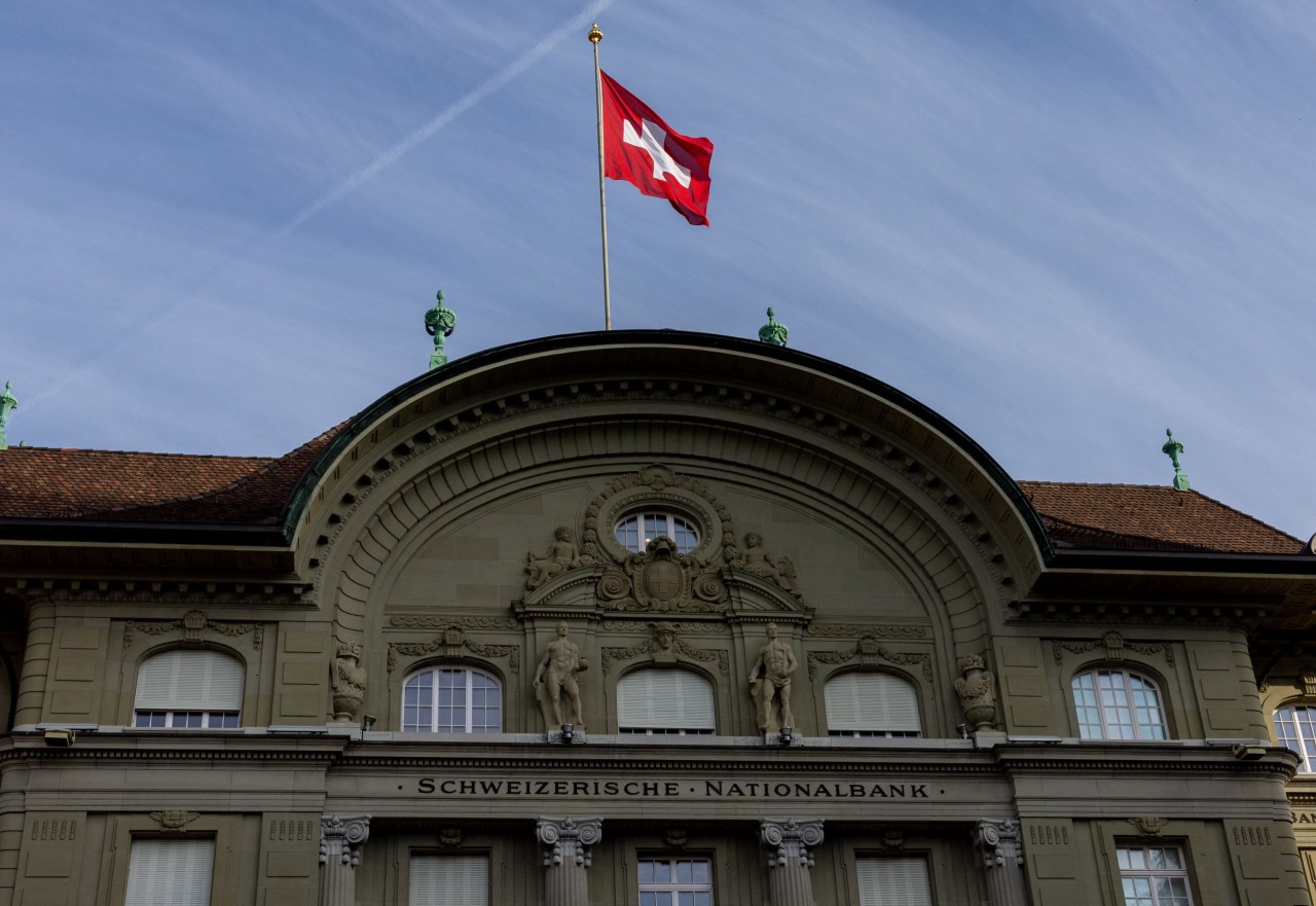 Swiss inflation holds steady ahead of SNB meeting