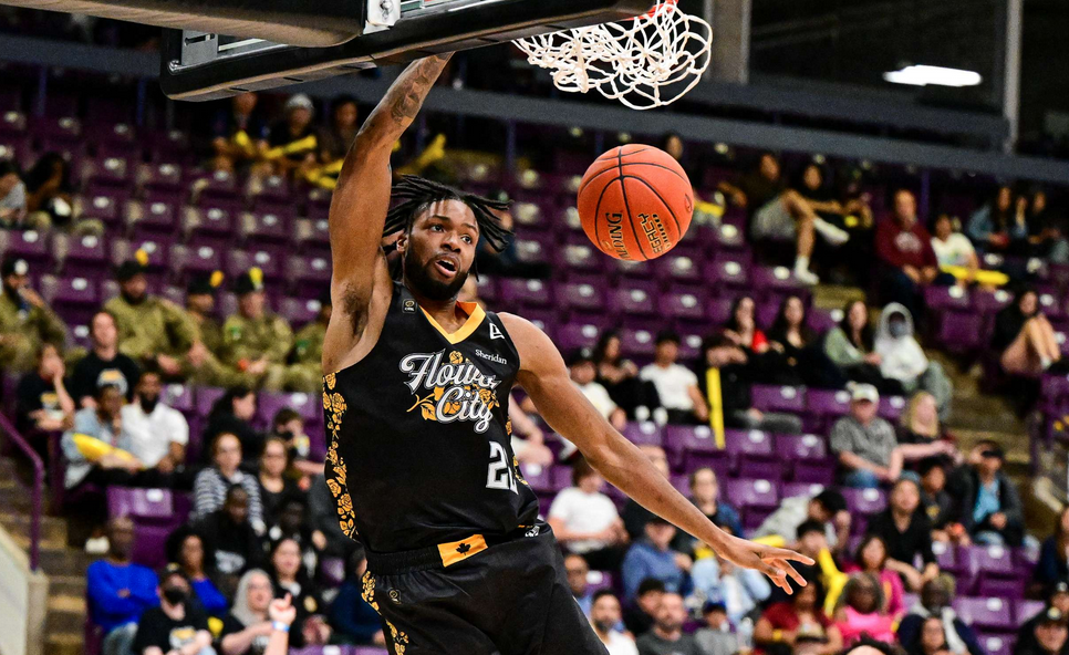 Brampton Honey Badgers hold off Edmonton Stingers 87-86 in CEBL nail-biter