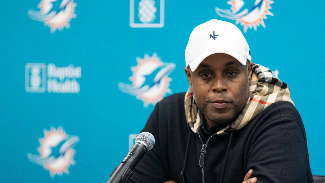 Lions hire ex-Dolphins GM Chris Grier as personnel executive