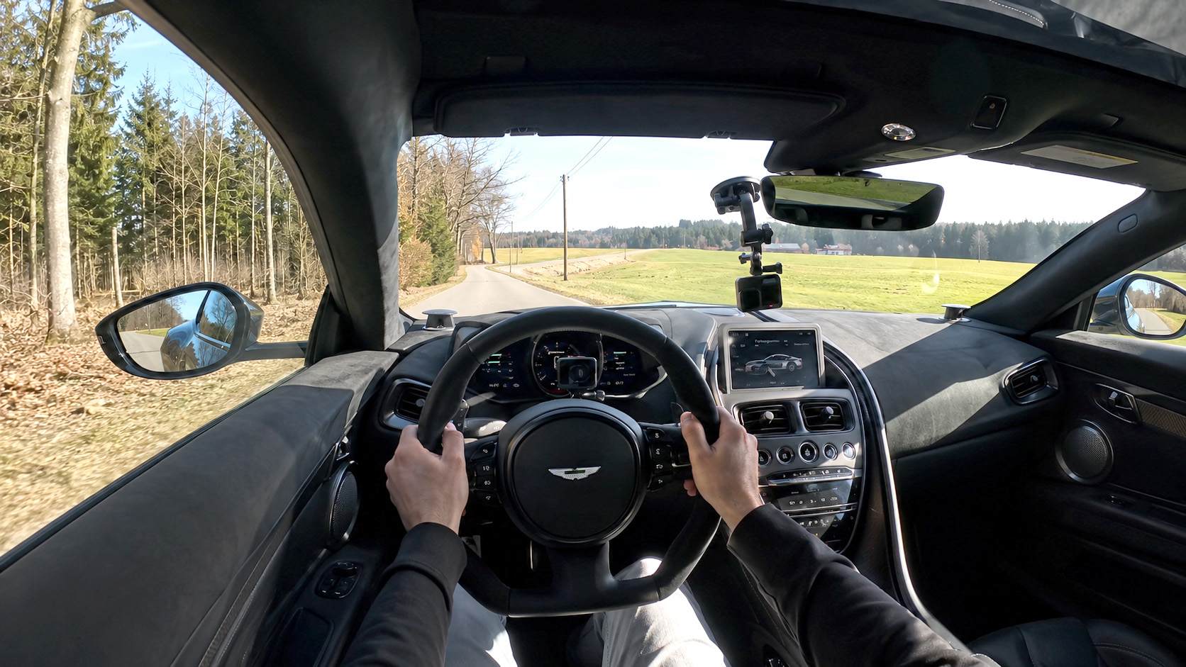 Den 400.000 € teuren Aston Martin DBS Ultimate fahren