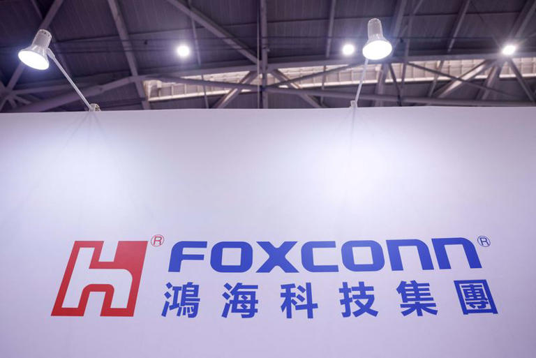 Foxconn announces strategic collaboration with Intel on next-gen AI ...