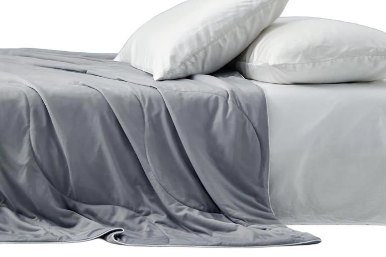This now-$40 cooling mattress topper makes a noticeable difference for ...