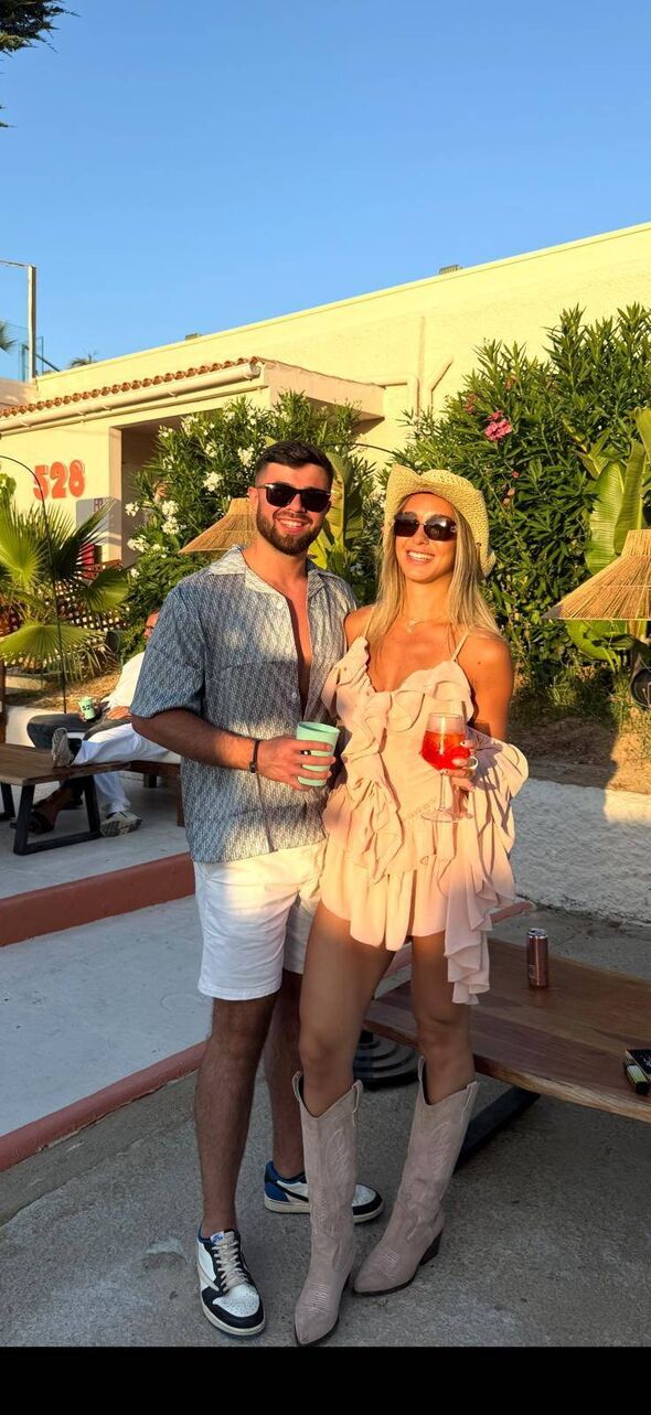 Couple buy clearance items in Boots and Tesco and sell them on Amazon ...