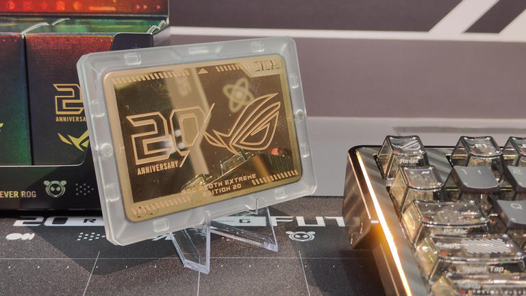 To celebrate its 20th, Asus ROG will let you buy a $600 24-karat gold ...