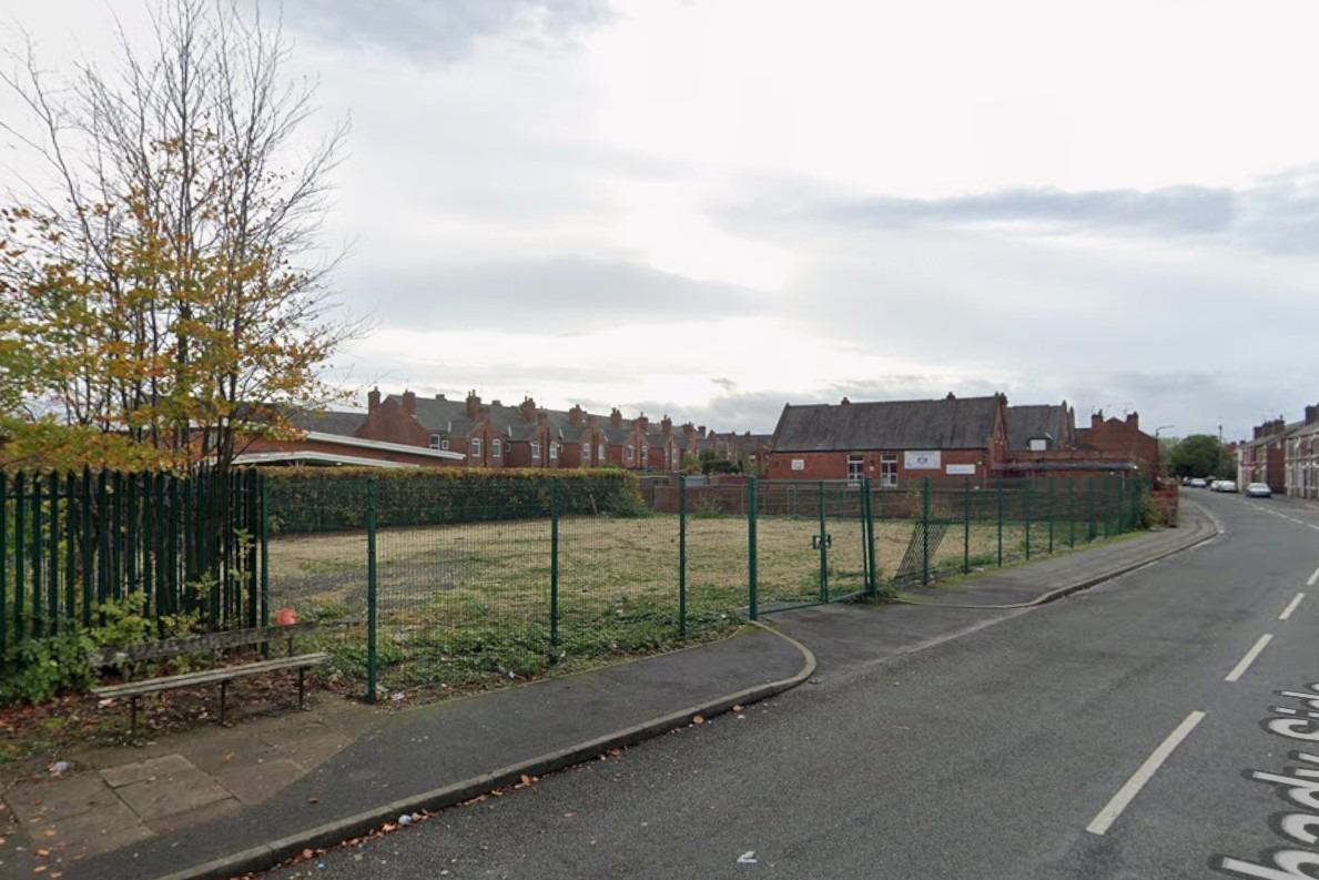 Plans for block of flats with commercial units approved despite traffic ...