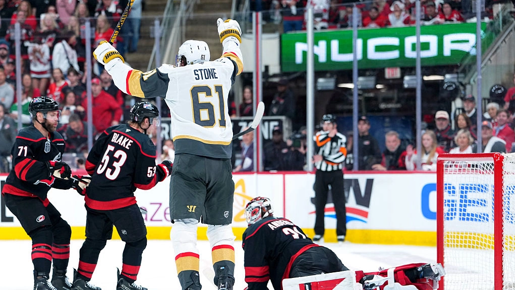 Brind’Amour stands by no-challenge call in Game 1 loss