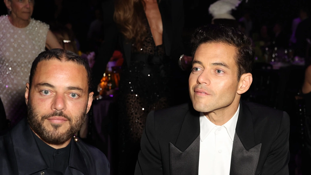 7 celebrities with lesser-known twin siblings