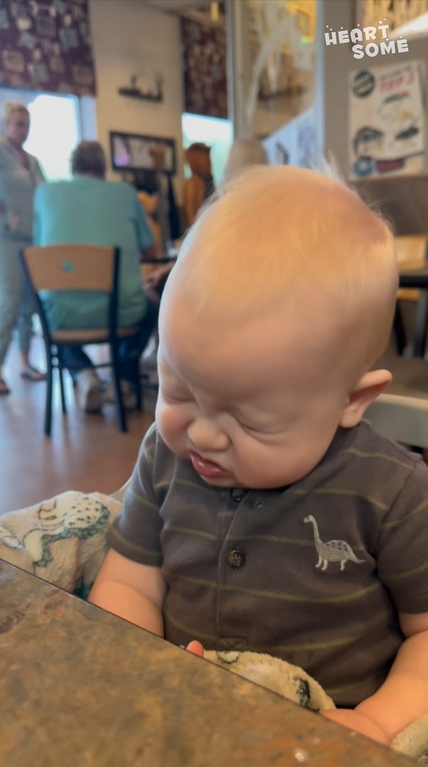 Cute toddler’s first lemon reaction is too funny