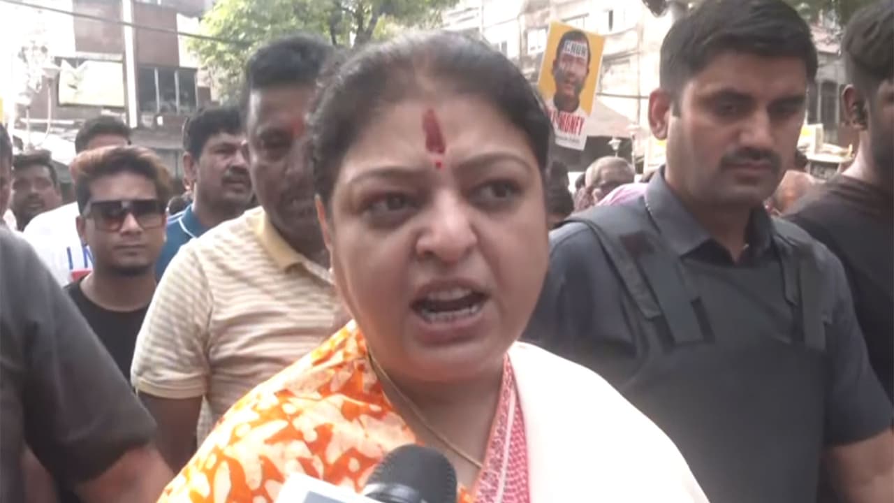 BJP's Priyanka Tibrewal leads 'mule' protest against TMC leaders
