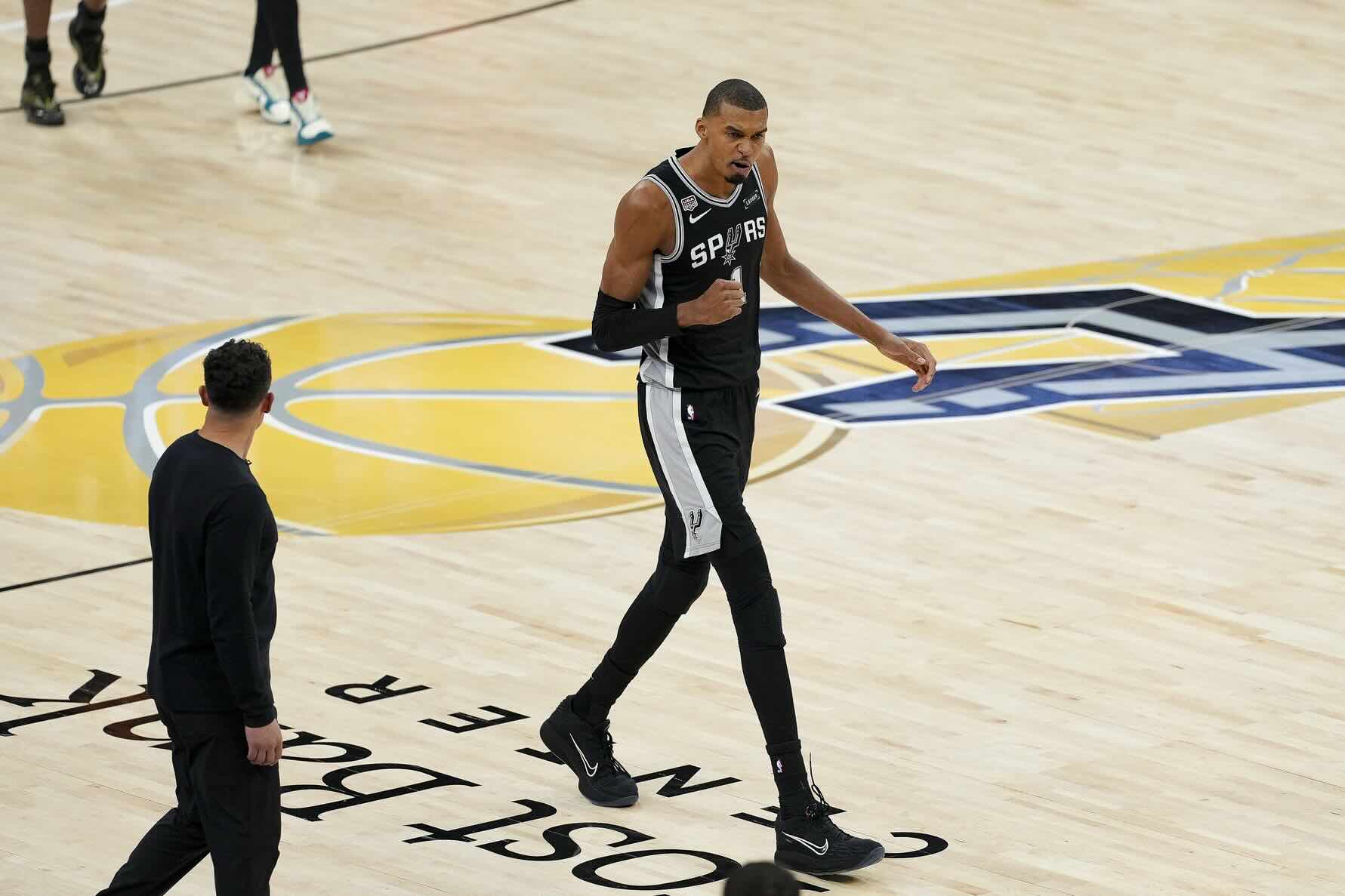 NBA Finals: Fan invades court for a selfie with Wembanyama