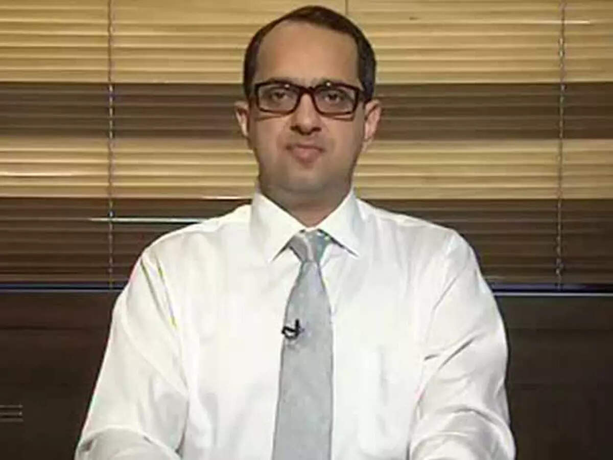 Avoid chasing IT rally, focus on power and steel plays: Neeraj Dewan