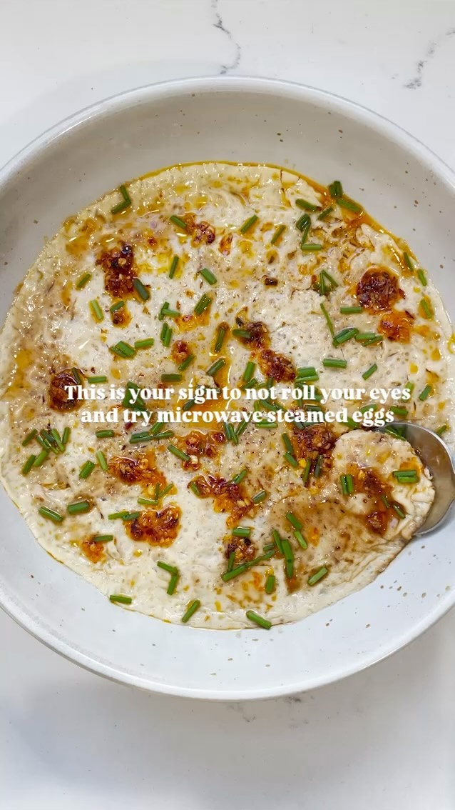 Microwave steamed eggs that are too easy to be real
