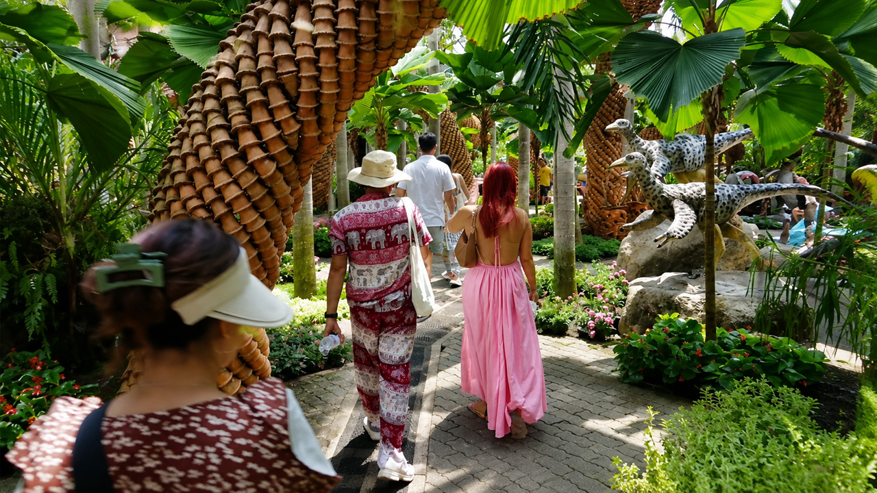 Een dagje in het dinosauruspark in Pattaya eindigt in een burn-out