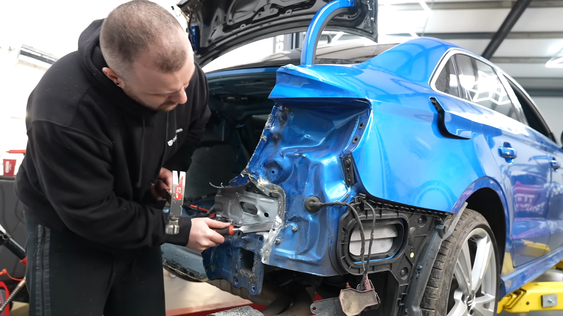 Can you rebuild a wrecked Audi RS3 in 2 days?