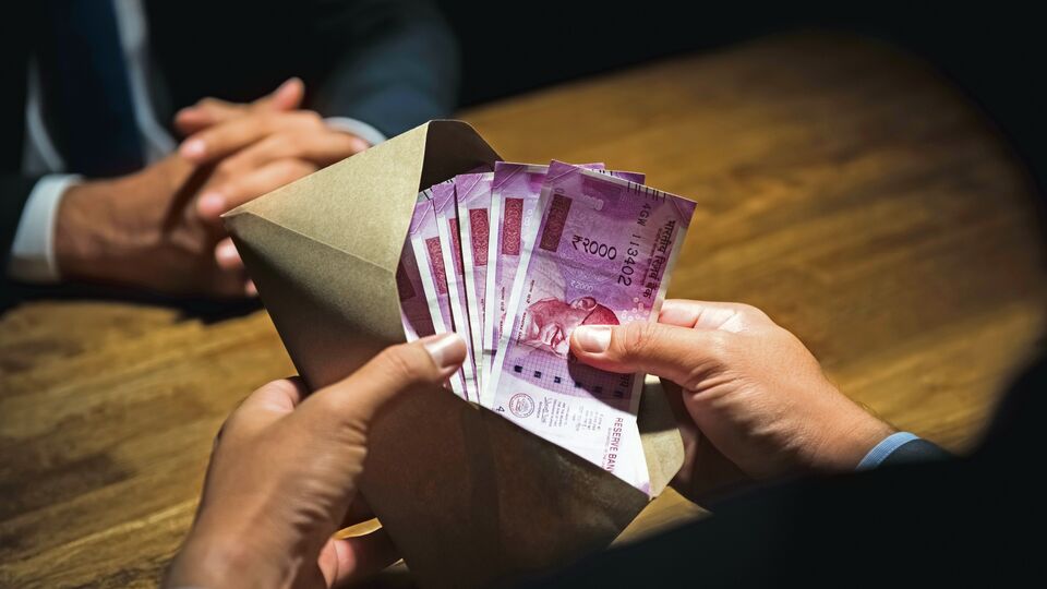8th pay commission: Indian Railways employees' association demands ...