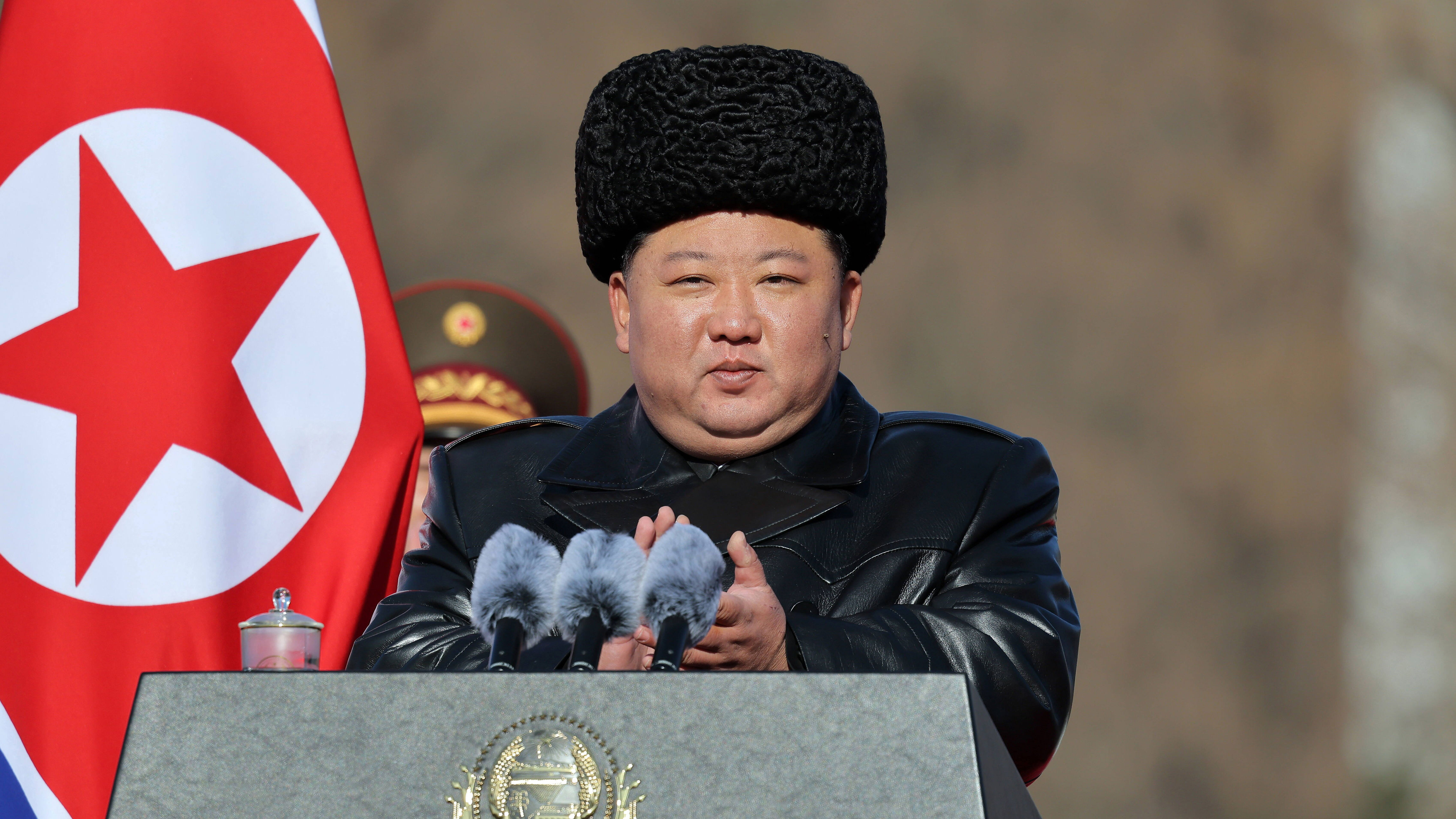 Kim Dzong Un zapowiada rozbudowę broni nuklearnej