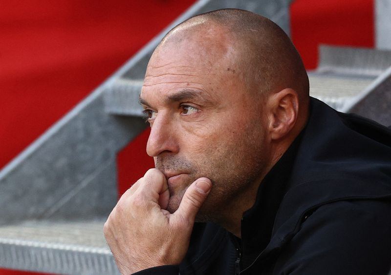 Football Ligue 1 : Dujeux n'est plus l'entraîneur d'Angers
