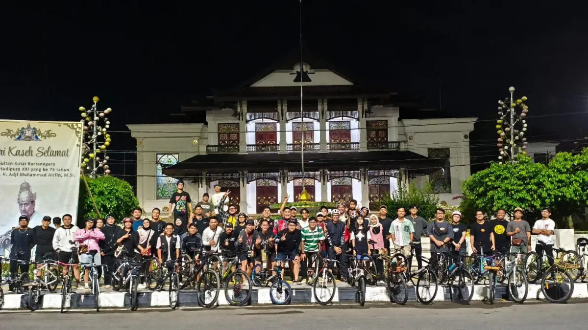 Critical Mass perdana mengaspal di Tenggarong, pesepeda gaungkan hak ...