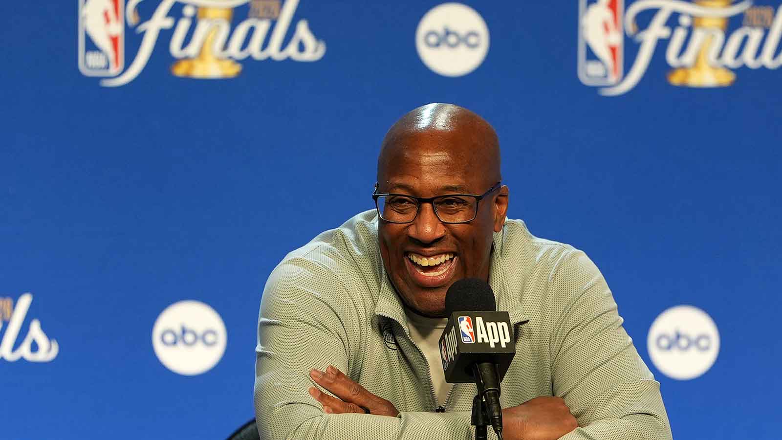 Knicks’ Mike Brown shares perfect reaction to Jalen Brunson’s huge Game 1