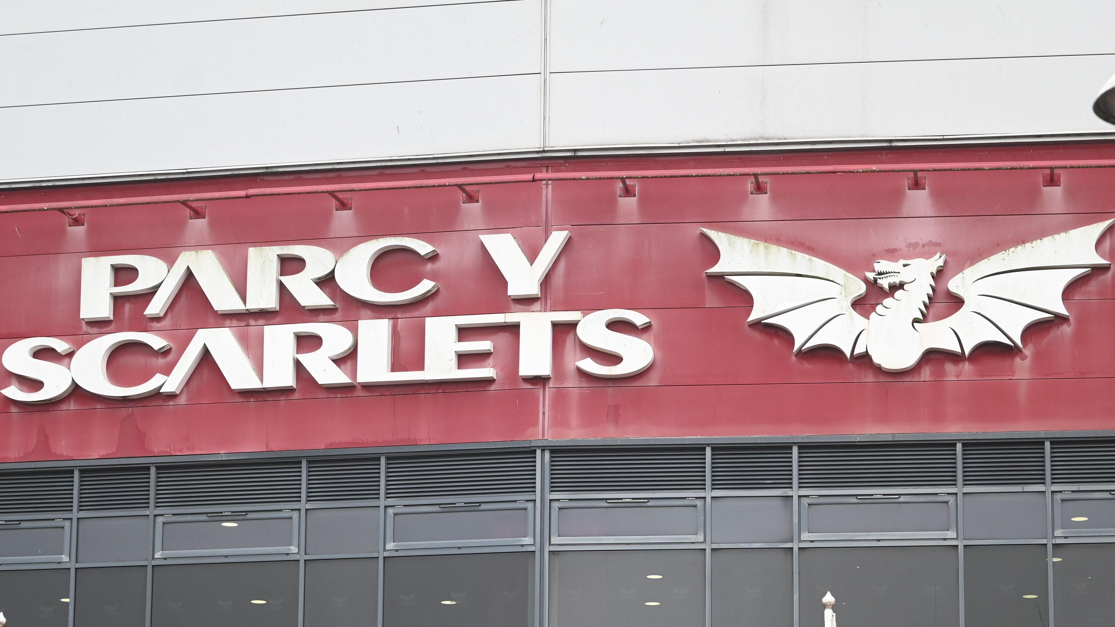 Scarlets sign Welsh-qualified Murray-Macgregor