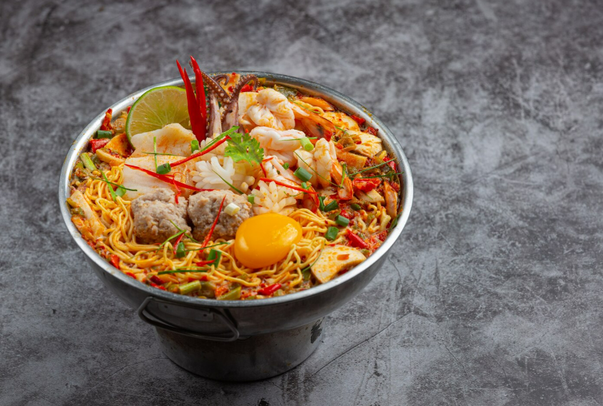 Pedas segar! Begini cara membuat tomyum spaghetti ala Chef Devina Hermawan