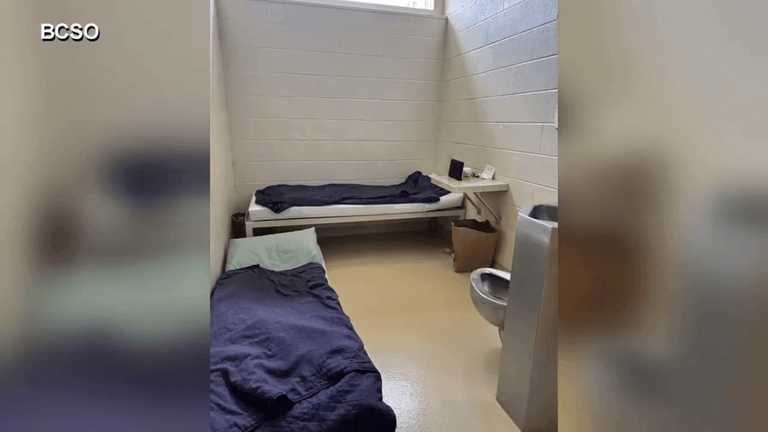 Overcrowding pushes Buncombe County detention into safety crisis ...