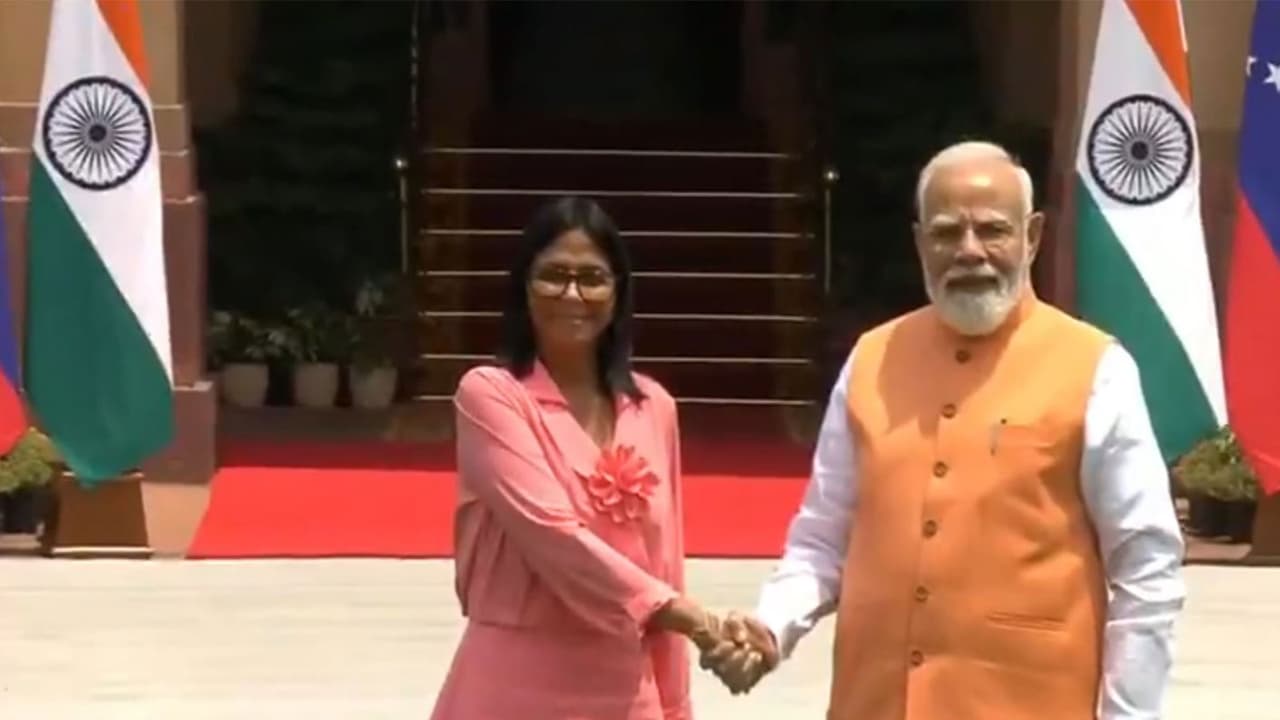PM Modi meets Venezuela's acting president to boost bilateral ties