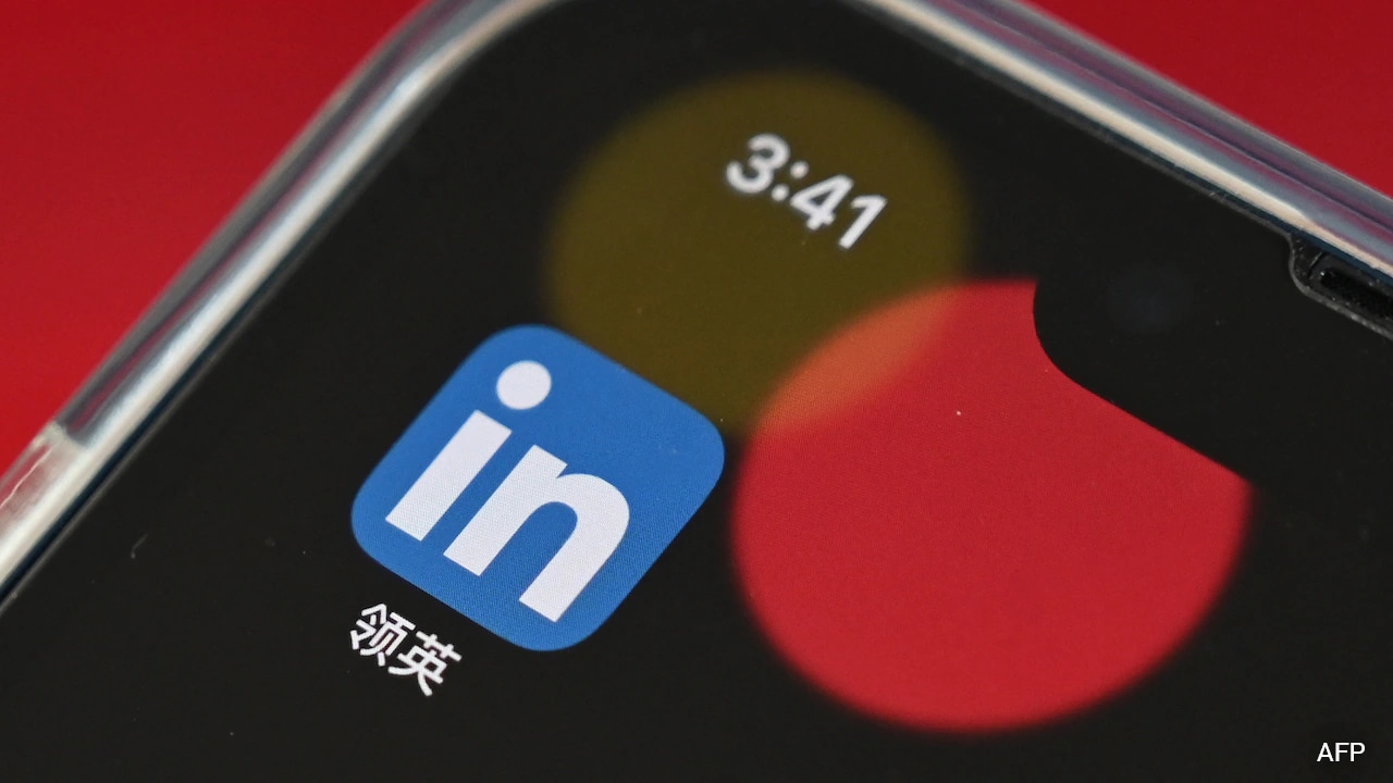 Chinese spies posing as HRs on LinkedIn to recruit assets, warn US, allies