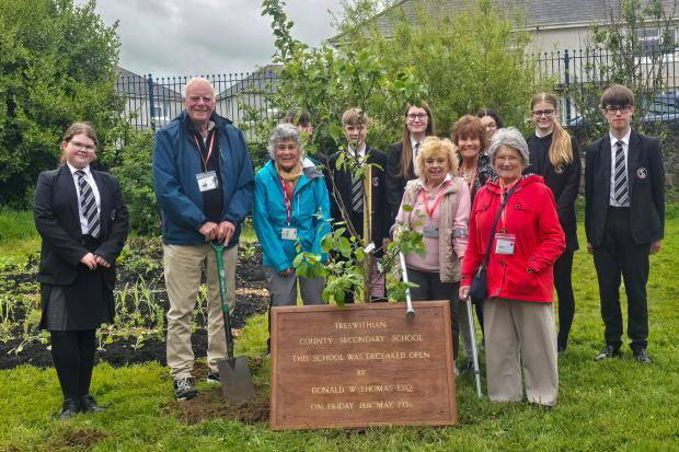 Cornwall school marks 70th anniversary with project celebrating bonds