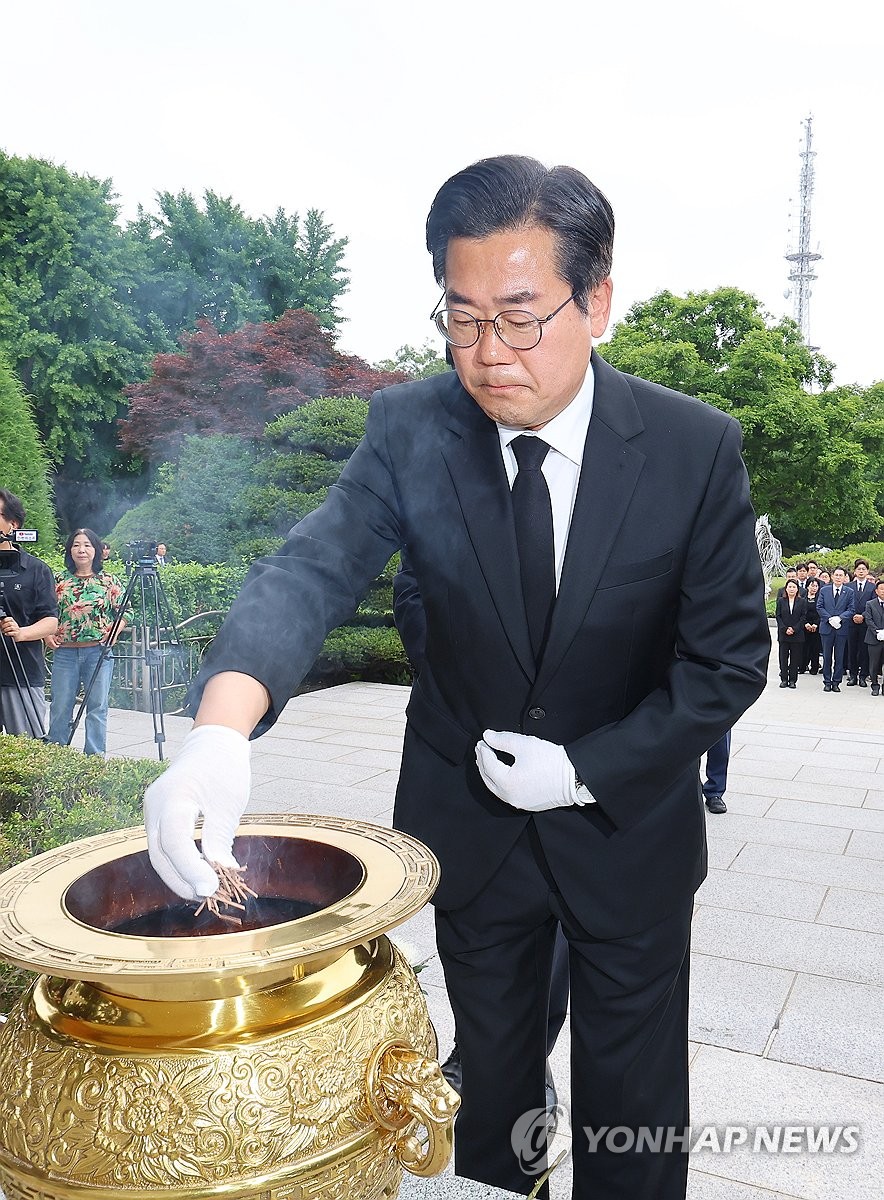 Park Chan-dae wins Incheon mayoral race