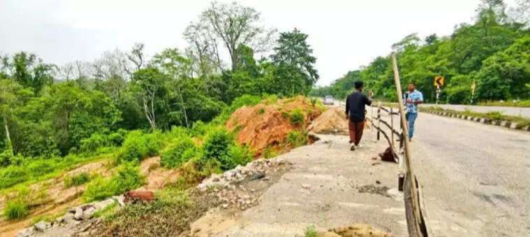 Urgent call for repairs on eroded National Highway 27 section