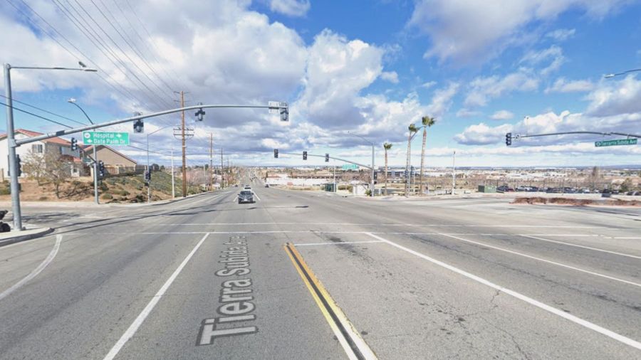 Woman struck and killed by driver in Palmdale