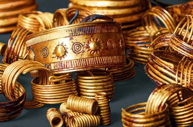 Pipeline workers unearth one of Europe's largest prehistoric gold ...