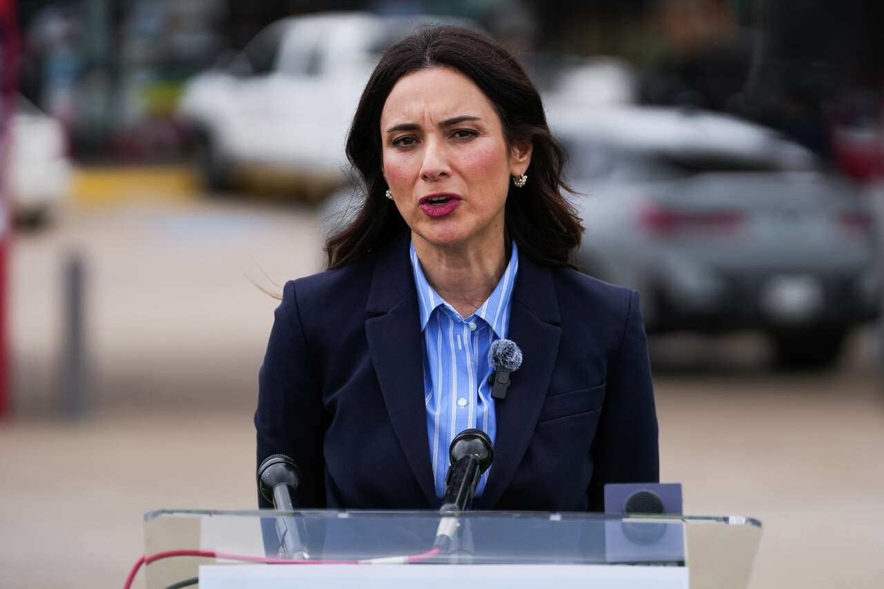 Democrat Gina Hinojosa targets Greg Abbott with attack ad during NBA Finals