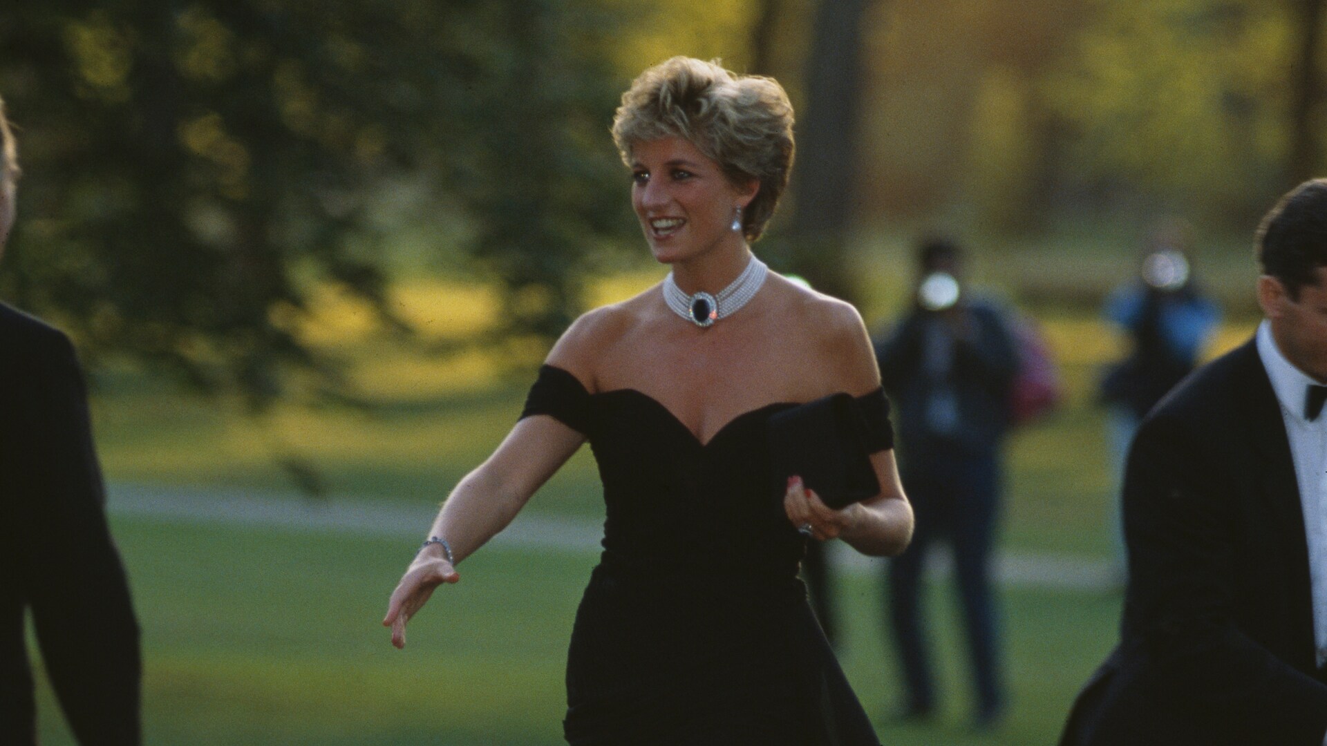 Er könnte 120.000 Euro erzielen: Prinzessin Dianas „Revenge Dress ...