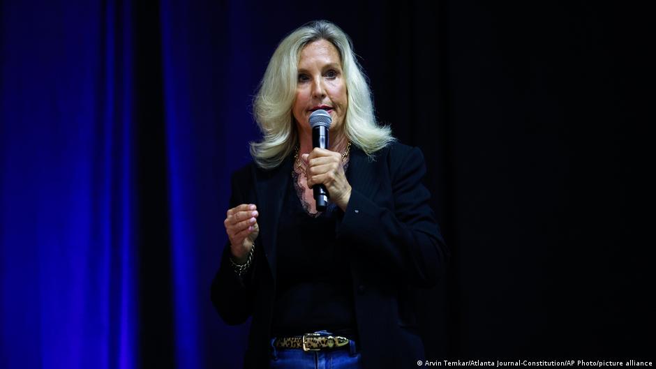 Erin Brockovich's new fight: AI data centers